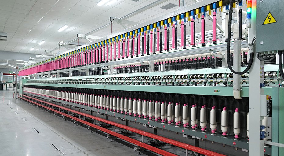 Roving frame spinning machine